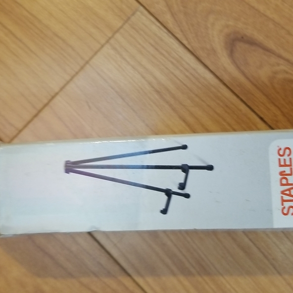 Staples | Office | New Staples Table Top Easel | Poshmark
